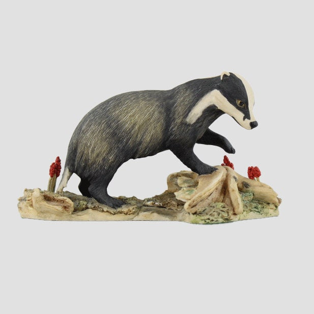 Badger Walking Border Fine Arts Wildlife – Grays 1922 Ltd