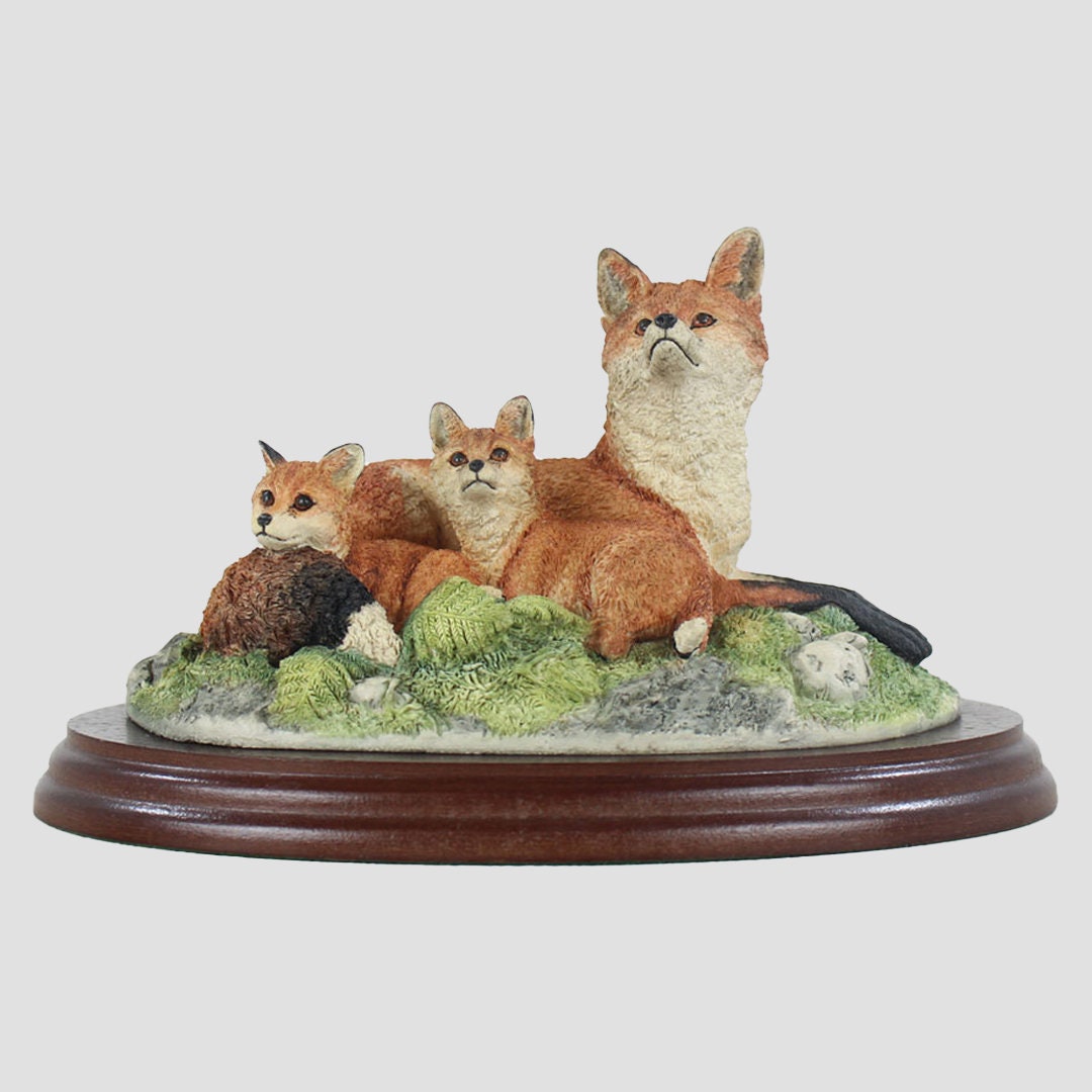 Family Portrait Border Fine Arts Wildlife – Grays 1922 Ltd